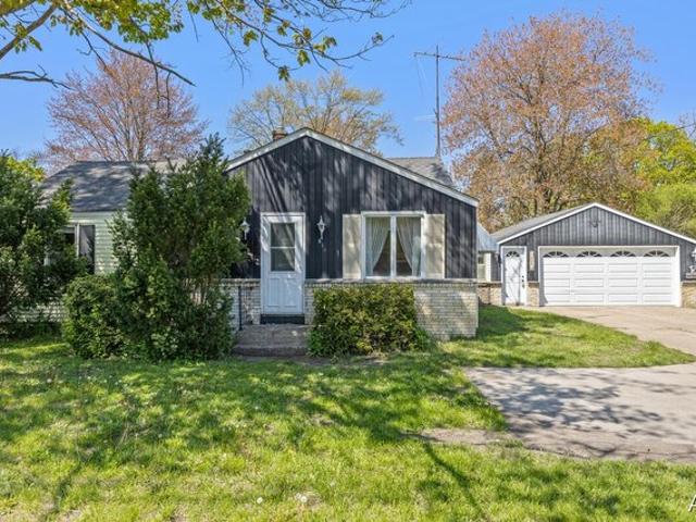 711 Riley St, Holland, MI 49424