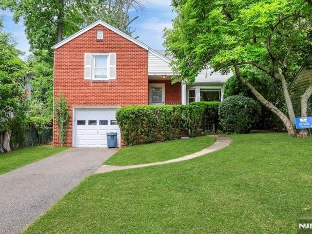 711 Rutland Ave, Teaneck, NJ 07666
