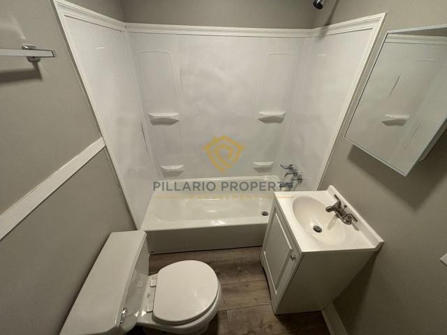 711 W 22nd St 2 Bedroom Apartment for Rent at 711 W 22nd St, Anderson, IN 46016