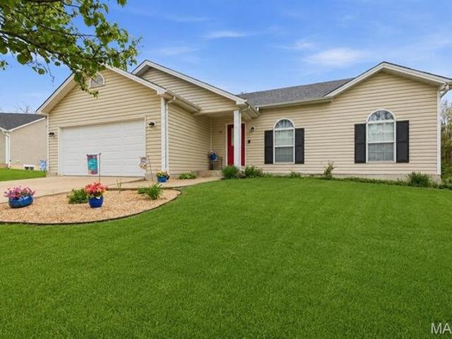 711 Worthington Dr, Warrenton, MO 63383