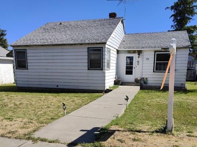 711 Washington, Davenport, WA 99122