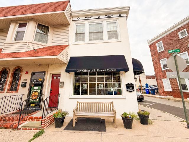 711 West Avenue