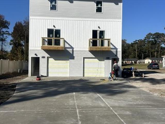 711 Tallman Cir, Midway Park, NC 28544
