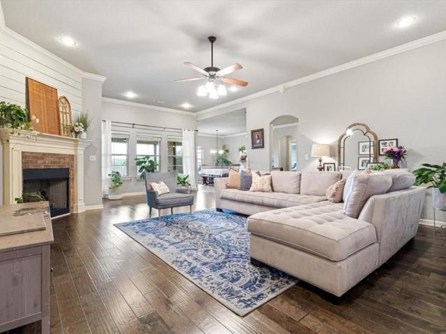 711 Tamarron Drive