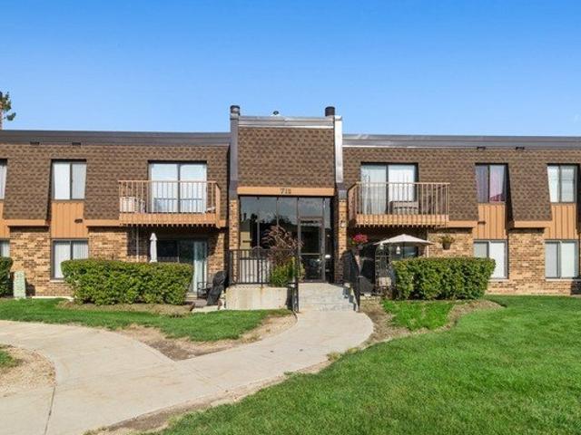 711 Tipperary Ct Apt 2D, Schaumburg, IL 60193