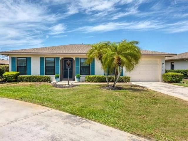 711 Vivienda W Blvd #39, Venice, FL 34293