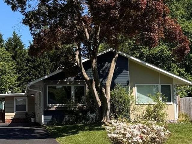 7124 Alger Rd, Falls Church, VA 22042