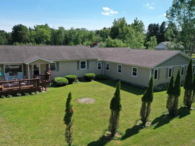 7124 Baker Rd, Lexington, MI 48450
