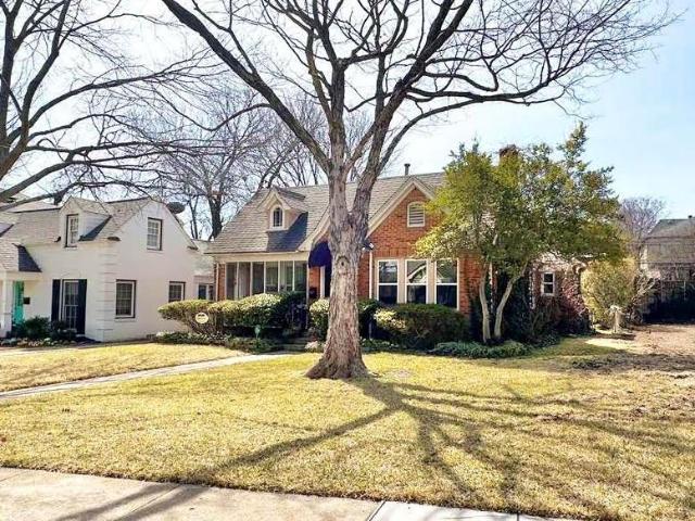 7124 Casa Loma Avenue