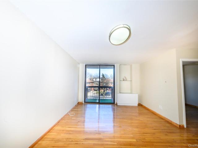 7124 th Street 2FL