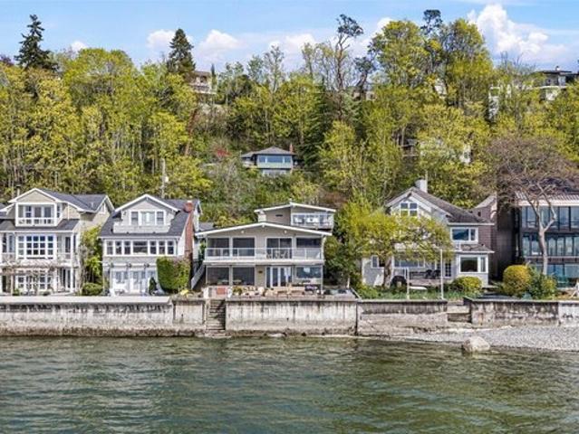 7125 and 7123 Beach Dr SW, Seattle, WA 98136