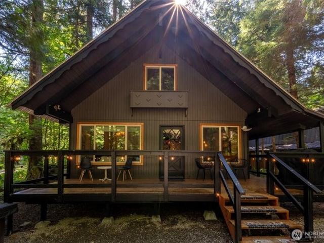 7125 Cougar Gap, Deming, WA 98244