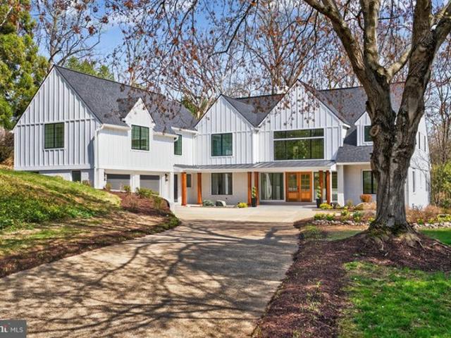 7126 Darby Rd, Bethesda, MD 20817