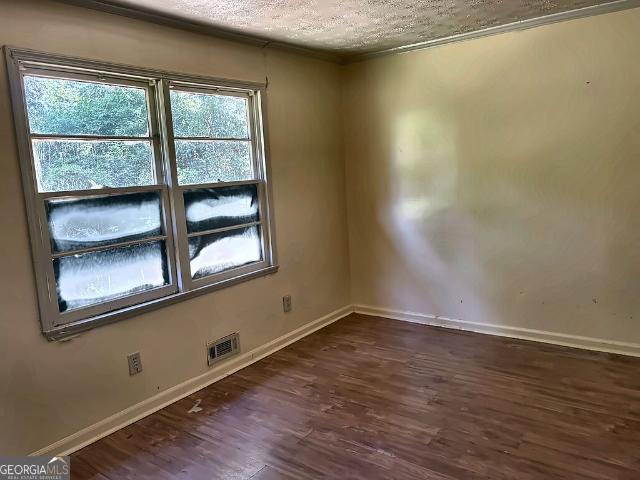 7126 Pineview
