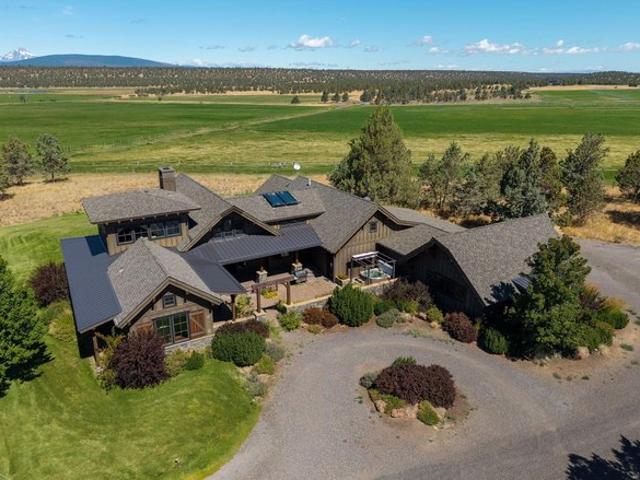 71275 Holmes Rd, Sisters, OR 97759