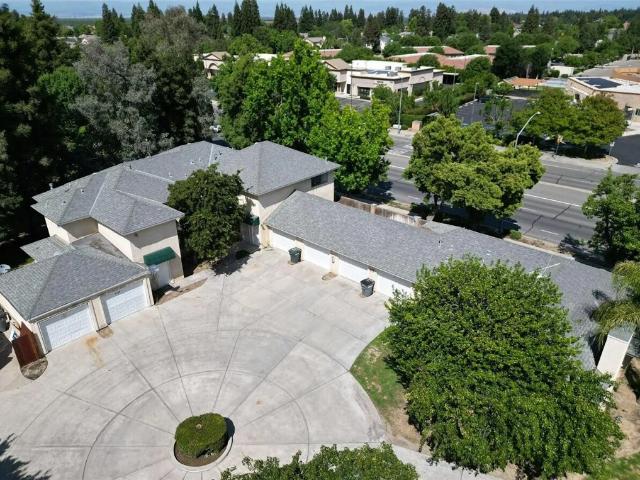 7127 N Antioch