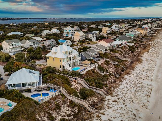 7127 Ocean Dr, Emerald Isle, NC