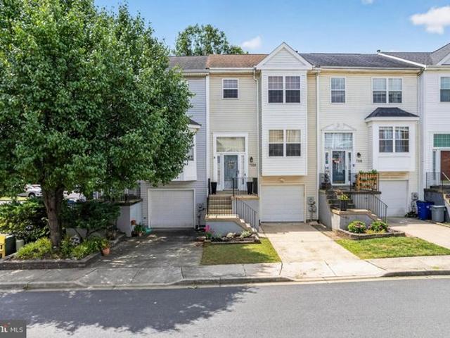 7128 Collinsworth Pl, Frederick, MD 21703