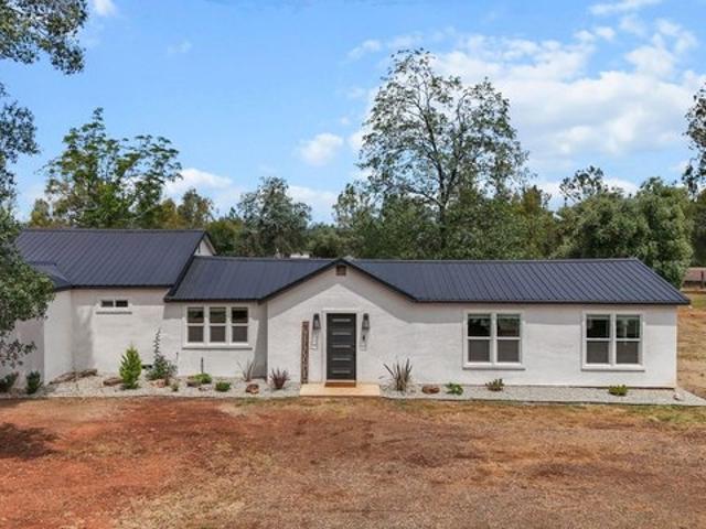 7128 Happy Valley Rd, Anderson, CA 96007