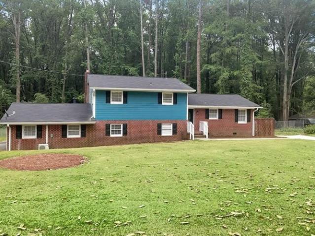 7128 Honeysuckle Ct SE, Covington, GA 30014