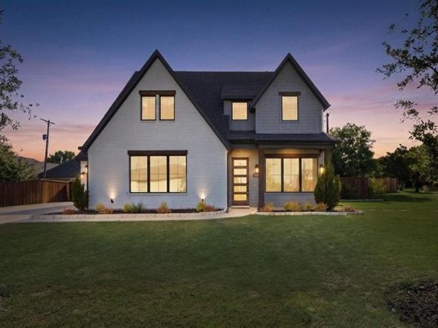 7129 Feather Crest Ln, North Richland Hills, TX 76182