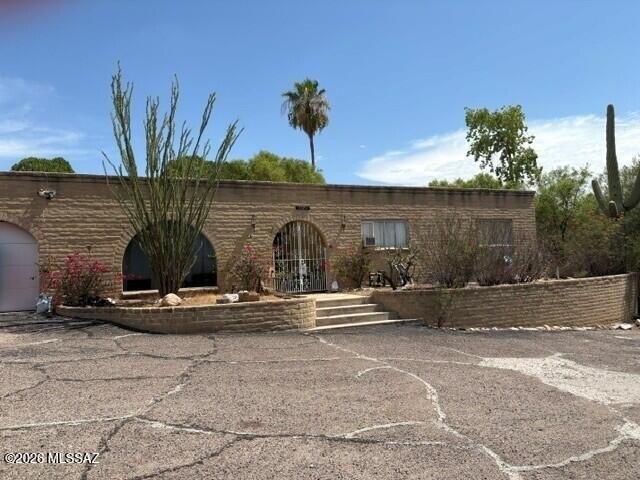 7120 N Camino De Fosforo, Tucson, AZ 85718
