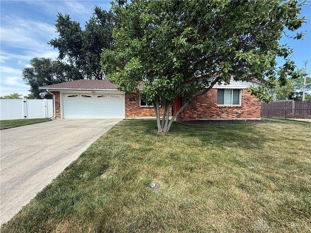 7120 Bothwell Pl, Huber Heights, OH 45424