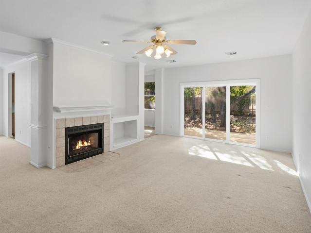 7120 Gentle Oak Dr