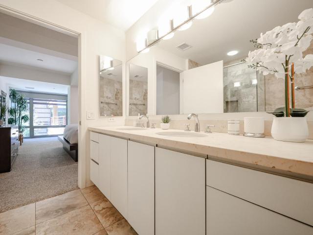 7121 E Rancho Vista Drive # 3001