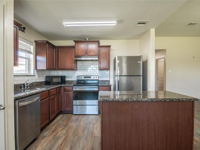 7122 Glenridge Lane