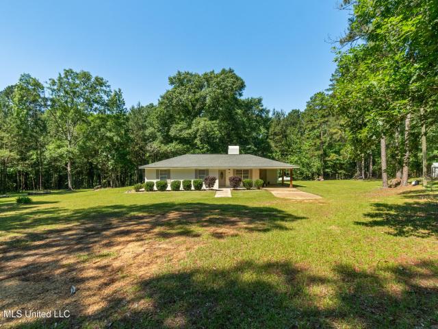 7122 Summit Holmesville Road
