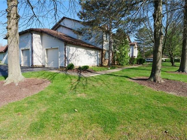 7122 Village Dr, Concord Township, OH 44060