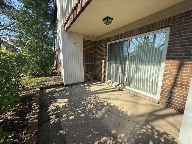 7122 Village Drive