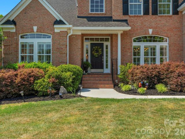 7122 Yellowhorn Trail, Waxhaw, NC 28173 | MLS #4310 | Compass