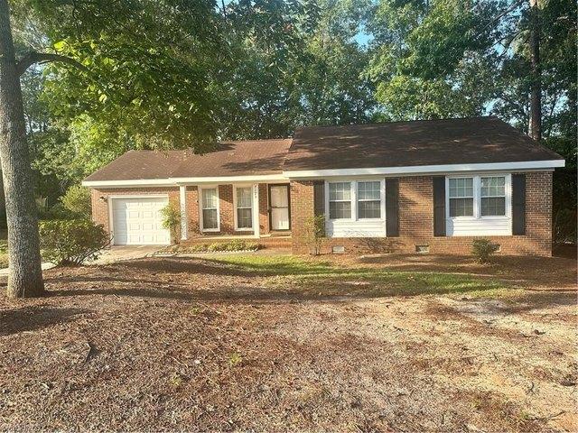 7123 Evanston St, Fayetteville, NC 28314