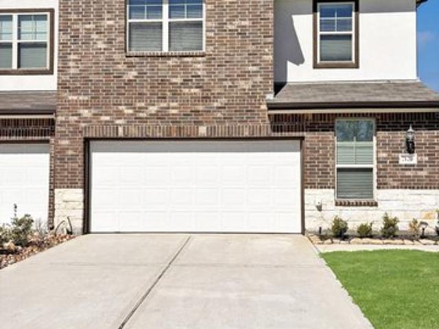 7123 Elgin St, Pearland, TX 77584