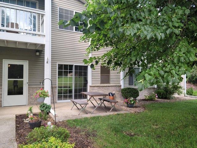 7123 Fieldview Dr Apt 2, Mount Pleasant, WI 53406