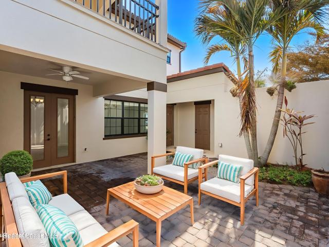 7123 Vista Hermosa Dr, Melbourne, FL 32940 | MLS #1070 | Compass