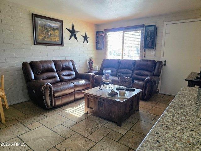 7123 W Hazelwood St, Phoenix, AZ 85033