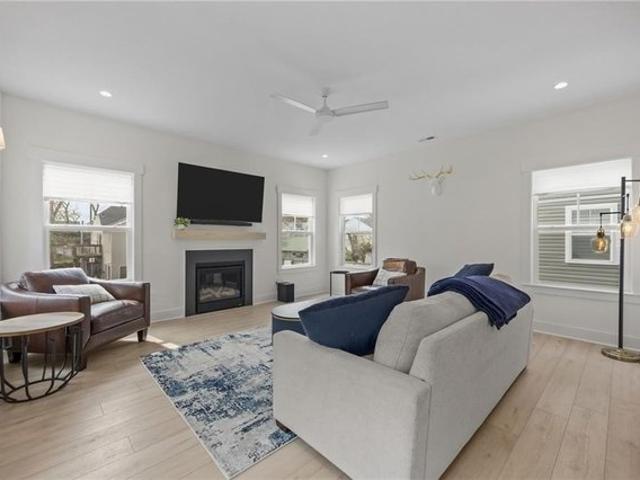 712 14th St Unit B, Virginia Beach, VA 23451