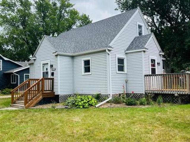 712 4th Ave E, Alexandria, MN 56308