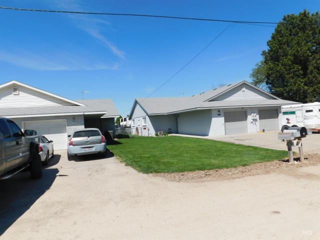 712 718 Borchers Lane
