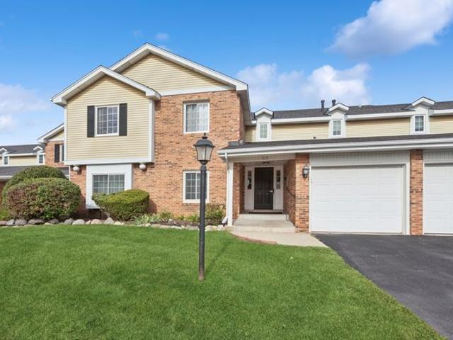 712 Cottonwood Ct Unit 25B, Willowbrook, IL 60527