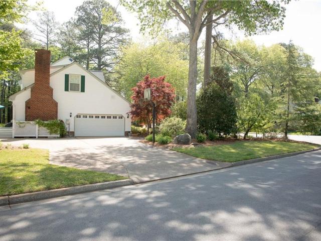712 Country Club BLVD