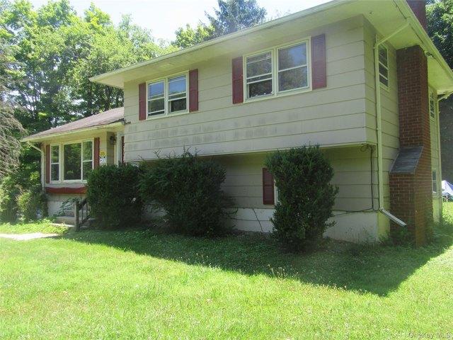 712 California Ave, Middletown, NY 10940