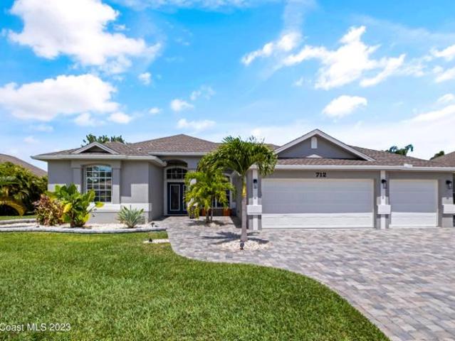 712 Carriage Hill Rd, Melbourne, FL 32940