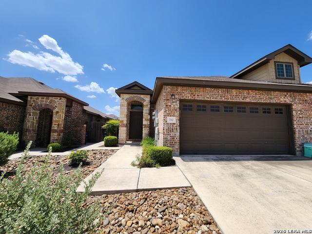 712 Creekside Cir