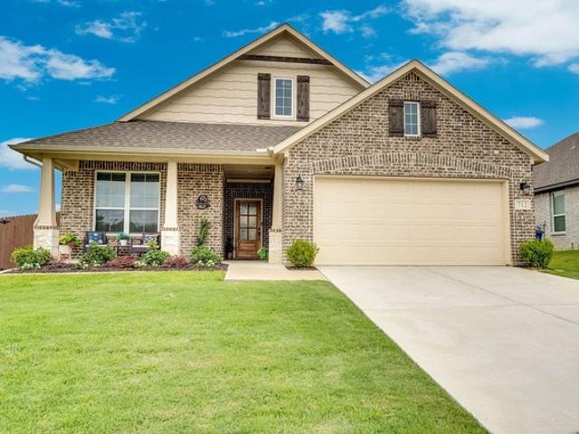 712 Ascot Ct, Ennis, TX 75119
