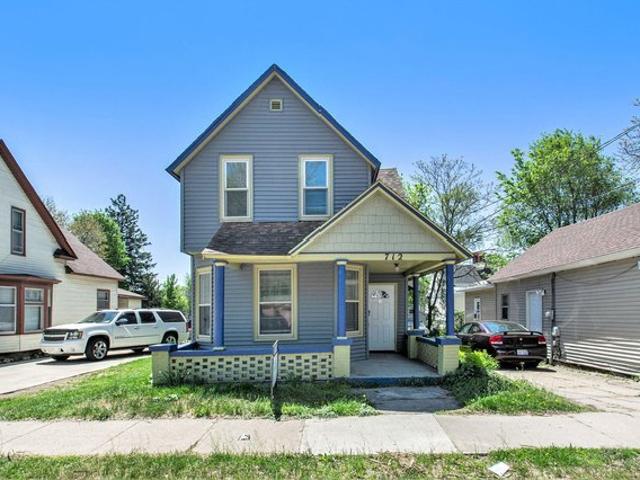 712 Baxter St SE, Grand Rapids, MI 49503