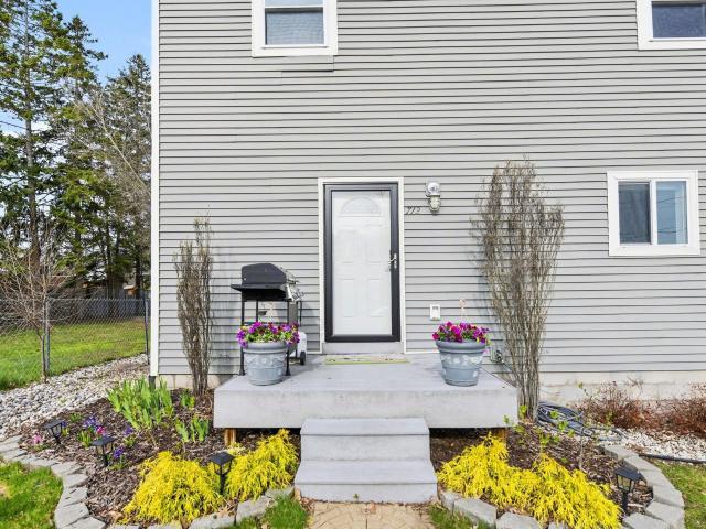 712 Barlow Street